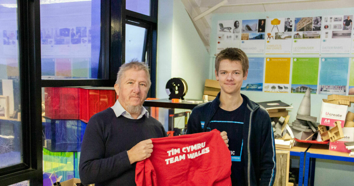 St David's College | Worldskills Hoodie